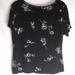 Emma James | Tops | Womens Xl Emma James White Roses Blouse | Poshmark